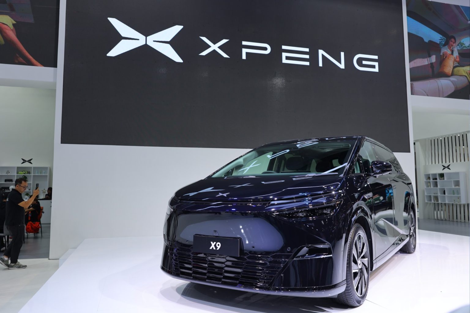 XPENG X9: The Flagship Intelligent Sporty Electric Van - BIMS 46th